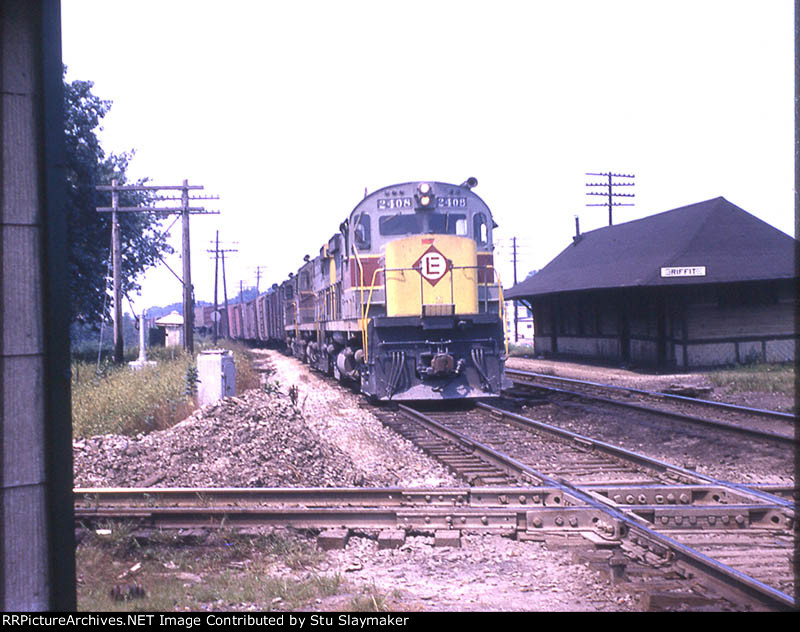 ERIE LACKAWANNA 2408 C-424 GRIFFITH IN 8-66